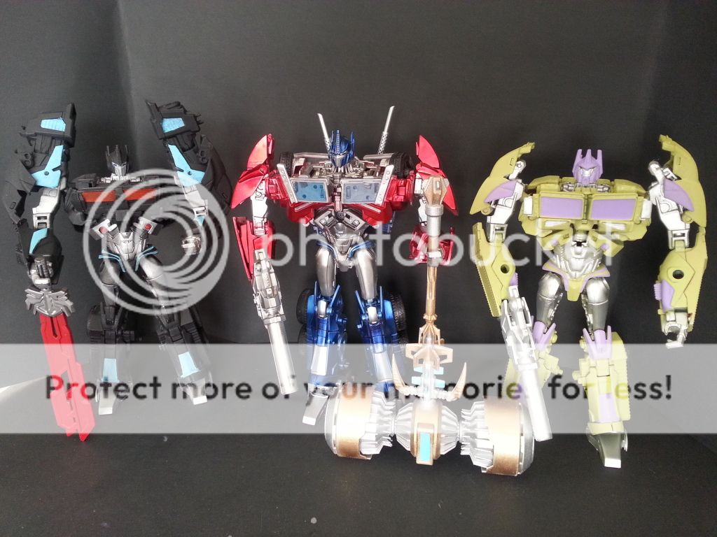 Minor/Repaint: - TF Prime: Toxitron | TFW2005 - The 2005 Boards